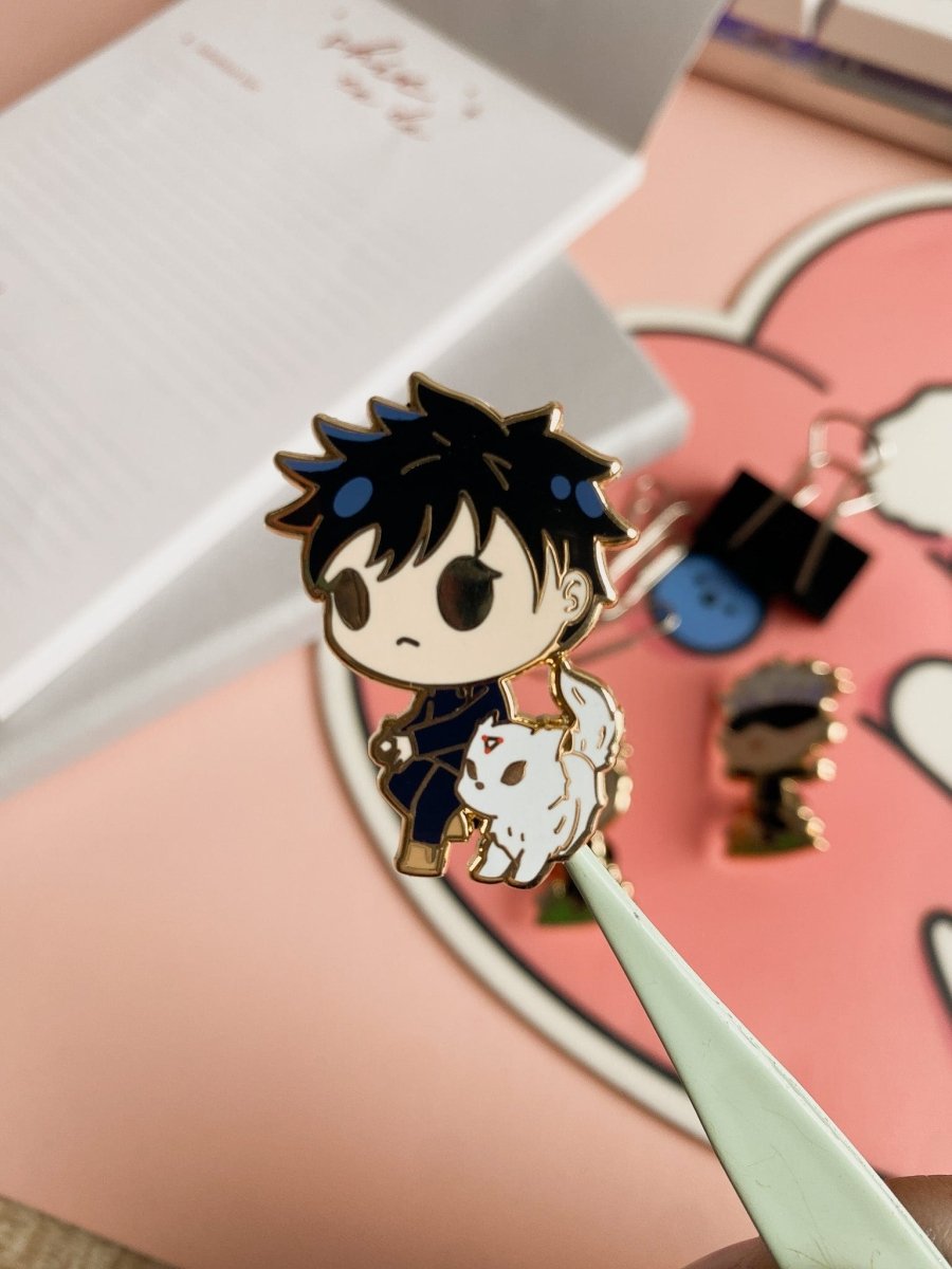 Sorcerer Chibi Anime Pins